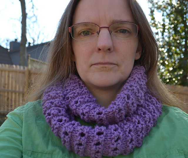 Ravelry: Ridged Eyelet Cowl pattern by Sarah E. White