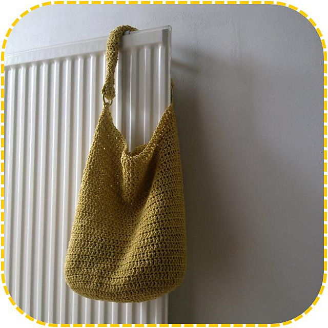 Ravelry: Perfectly Slouchy Bag pattern by A la Sascha