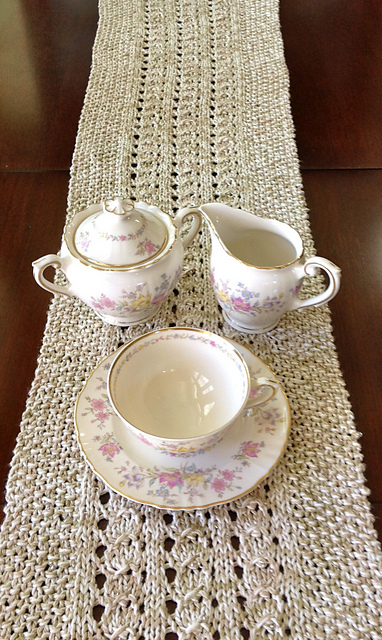 Ravelry: Table Runner pattern by Sassy Skein