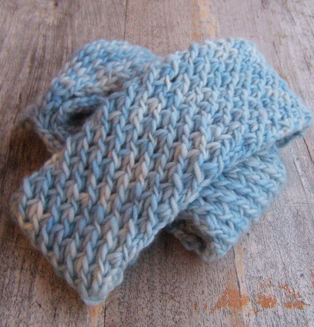 Ravelry: Diagonal Knot Stitch Scarf pattern by Nichole Downing