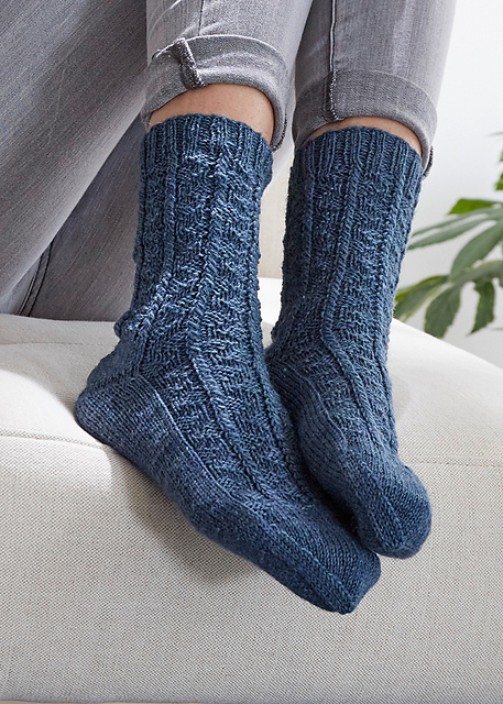 Ravelry: R4511 Chummy Conny pattern by Regia Designteam