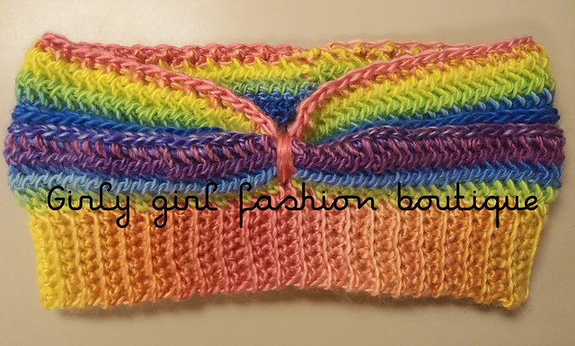 Ravelry: Twisted Stitch Earwarmer pattern by Guylaine Hebert