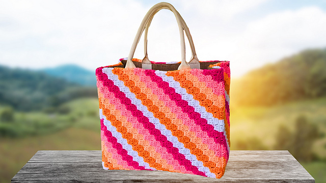 Ravelry: C2C Tote Bag Cover pattern by Christa Lynn