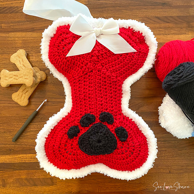 Ravelry: Tyson’s Doggy Bone Stocking pattern by See Love Share