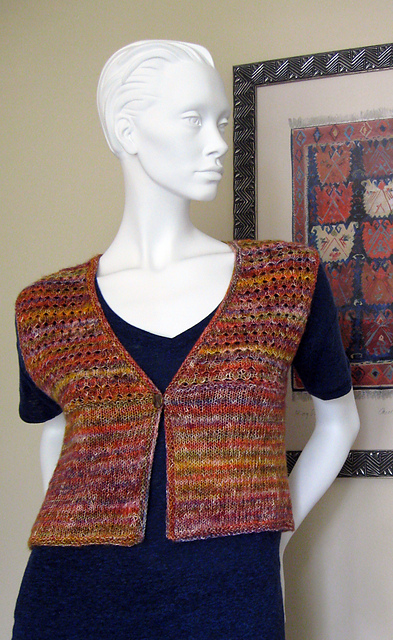 Ravelry: Singularity Top pattern by Therese Chynoweth