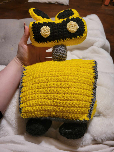 Ravelry: Caution Bot - FNAF pattern by Ash Frost