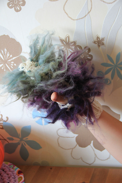 Ravelry: Selhammer's Happy Mittens