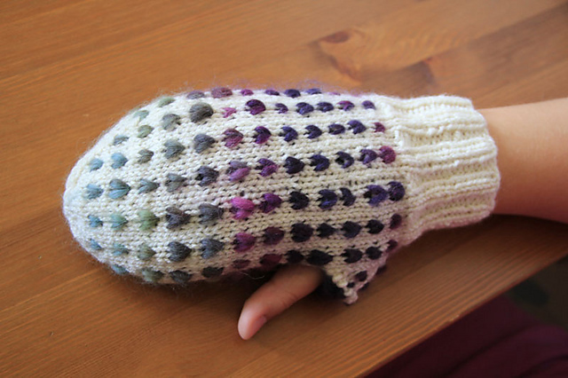 Ravelry: Selhammer's Happy Mittens
