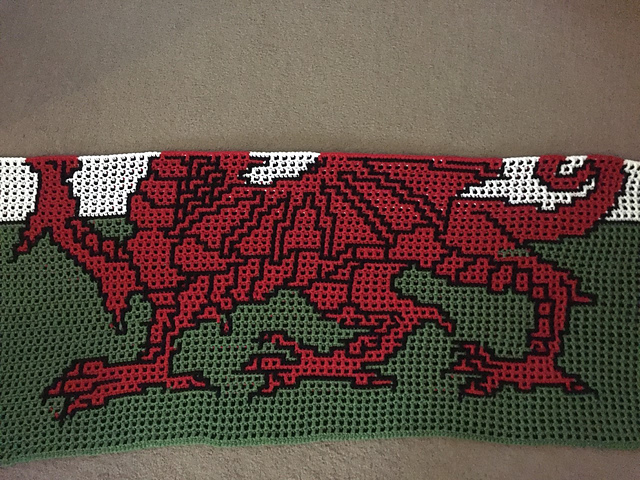 Ravelry: Seliek's welsh dragon mosaic pattern