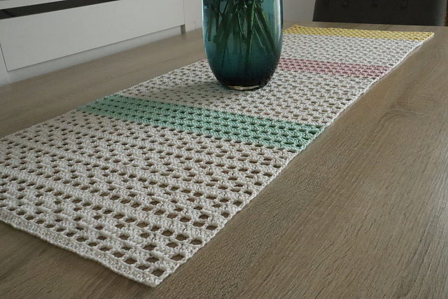 Ravelry: Fleur Filet Crochet Table Runner pattern by Miroslava Mihalkova