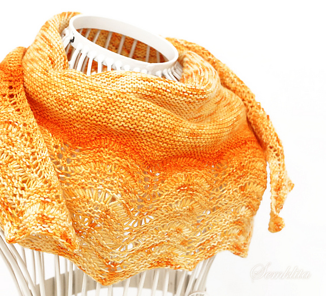 Ravelry: Sunny Shawl pattern by Yulia Tkachenko