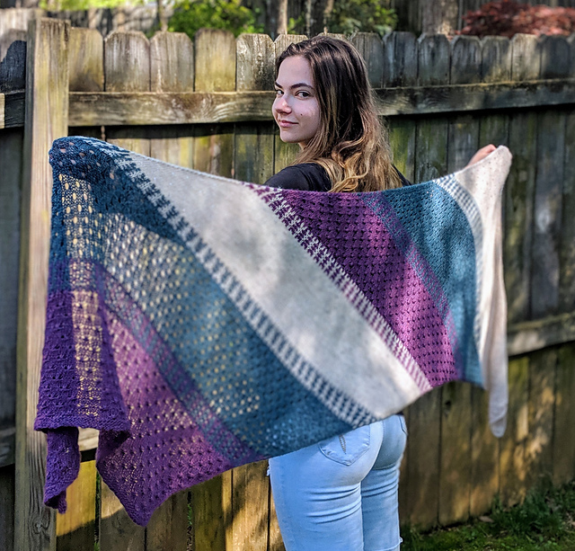 Ravelry: Darla's Wrap pattern by Kulli Pruul