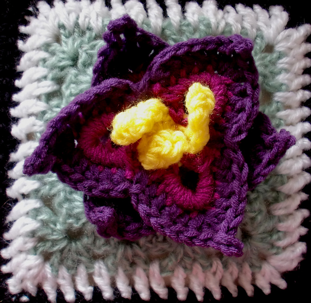 Ravelry: Crocus 6" afghan block pattern by Abigail Bailey