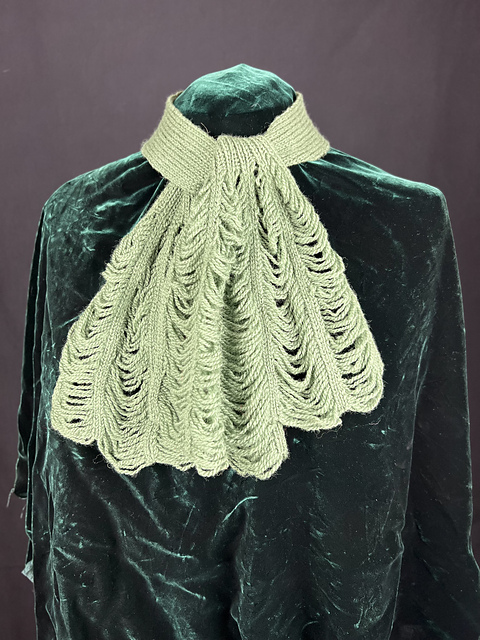 Ravelry: Tangled Web Scarf pattern by Severely Mame