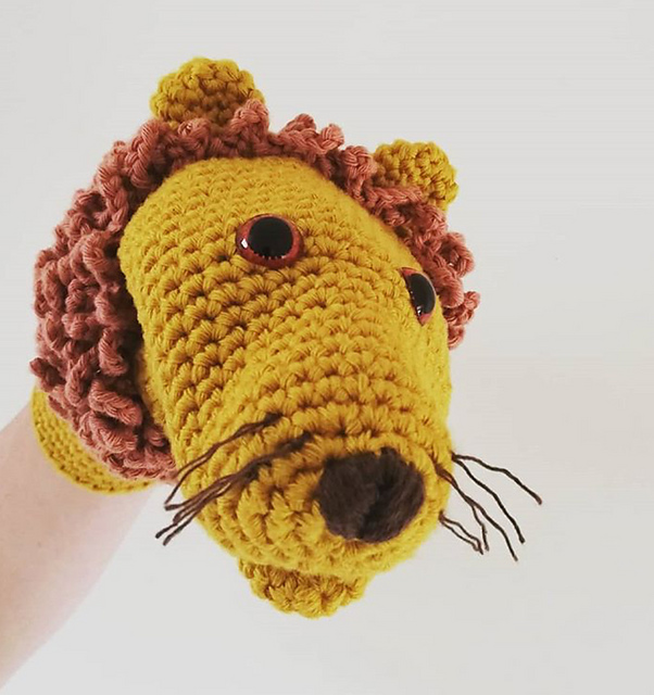 Ravelry: Lionel the Lion Hand / Glove Puppet pattern by Helen McLean