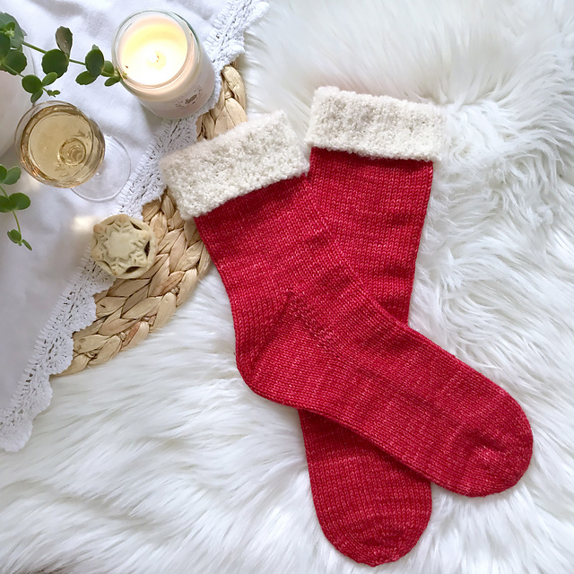 Ravelry: St Nick Socks pattern by Jooles Hill