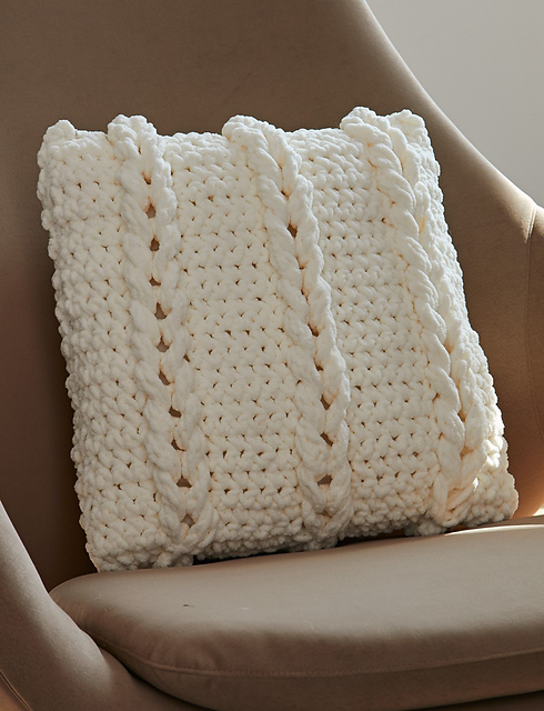 Ravelry: Chain Links Pillow pattern by Bernat Design Studio