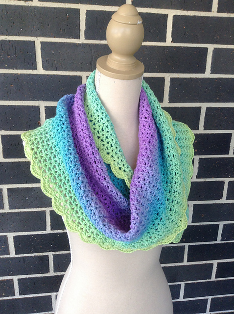Ravelry: Merriwa Moebius pattern by Sharon Boswell