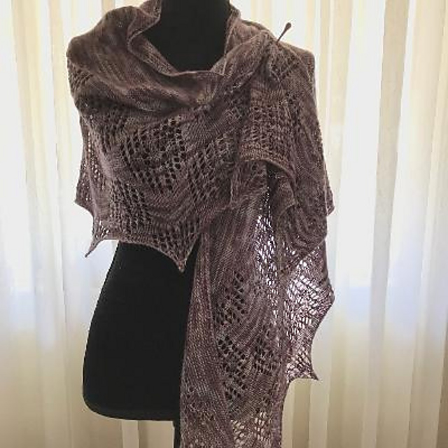 Ravelry: Mulberries pattern by Sharon Mooney