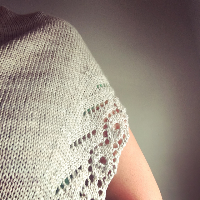 Ravelry: Pickleweed Point pattern by Ursula Almeida