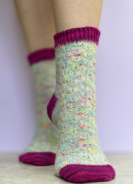 Ravelry: Siren Scales pattern by Sheila Bond
