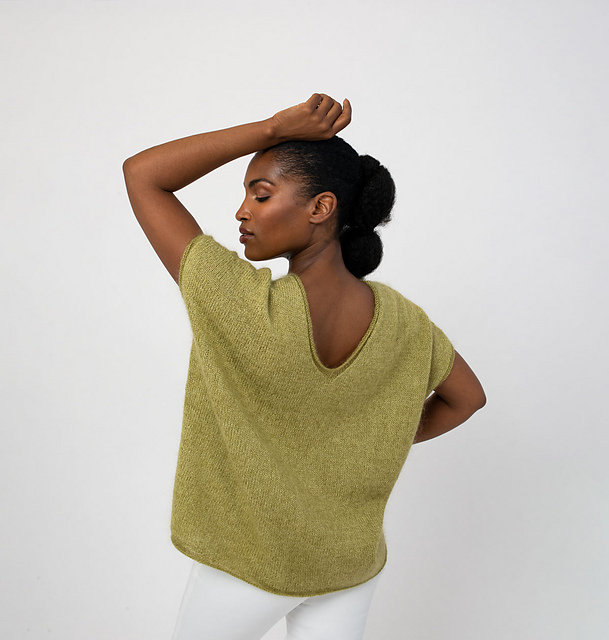 Ravelry: ELAN pattern by Shellie Anderson