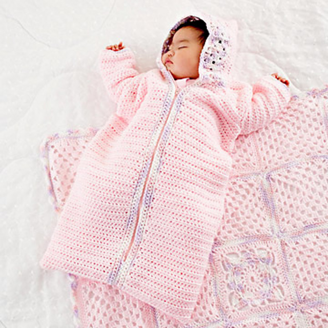 Ravelry: 33 Baby Girl's Bunting pattern by Veronica Manno