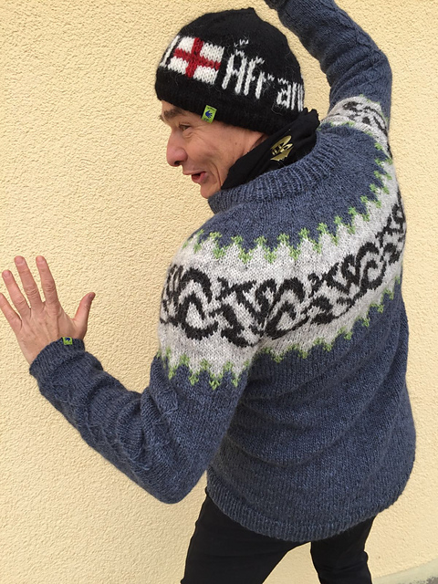 Ravelry: Designs by Shiona Rizza