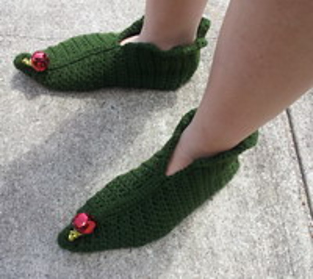 Ravelry: Elf Slippers in Green pattern by Shush Lander