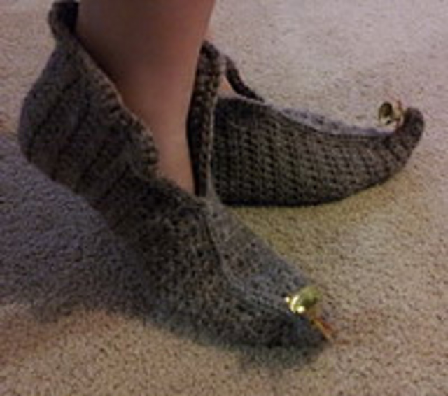 Ravelry: Elf Slippers in Brown pattern by Shush Lander