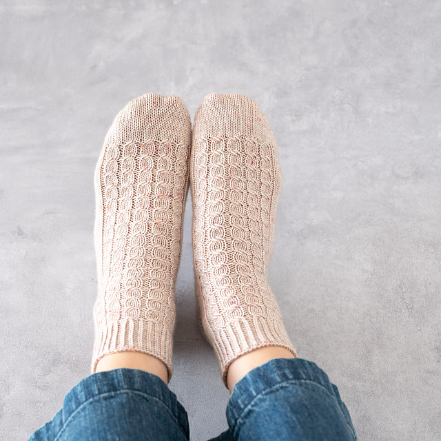 Ravelry: mini-malu pattern by Yucca