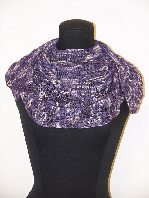 Ravelry: My shawlette pattern by Jessica Creusot