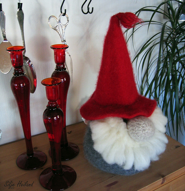 Ravelry: Nisse til vinpose pattern by Ingvild Overlien/Jo Sterud