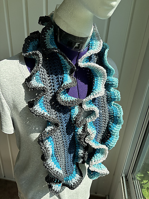 Ravelry: Ruff Frills pattern by Vicki Mikulak