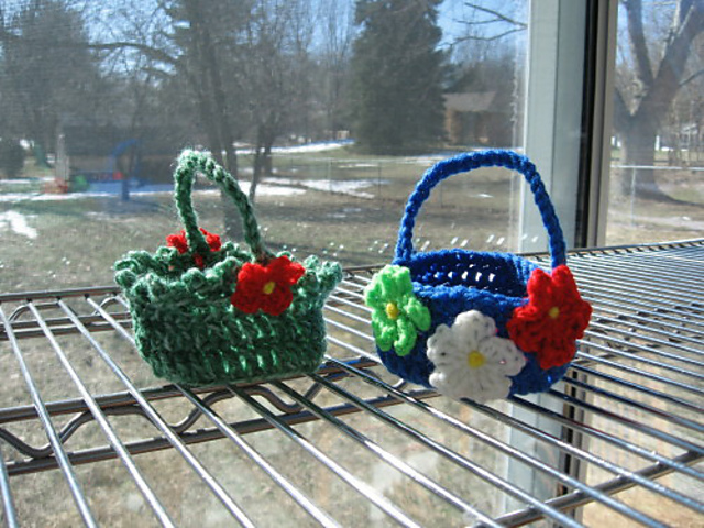 Ravelry: Spring Baskets pattern by Vicki Mikulak