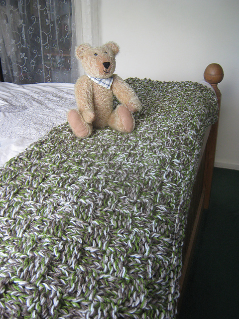 Ravelry: Super Bulky Throw pattern by Linda Stone
