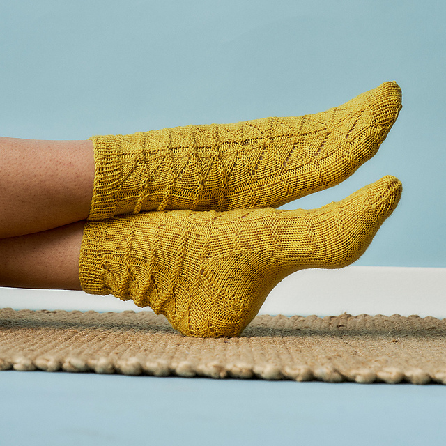 Ravelry: Furze pattern by Bronagh Miskelly