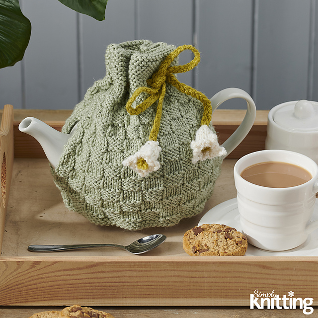 Ravelry: Snowdrop Tea Cosy pattern by Sian Brown Knitwear Design