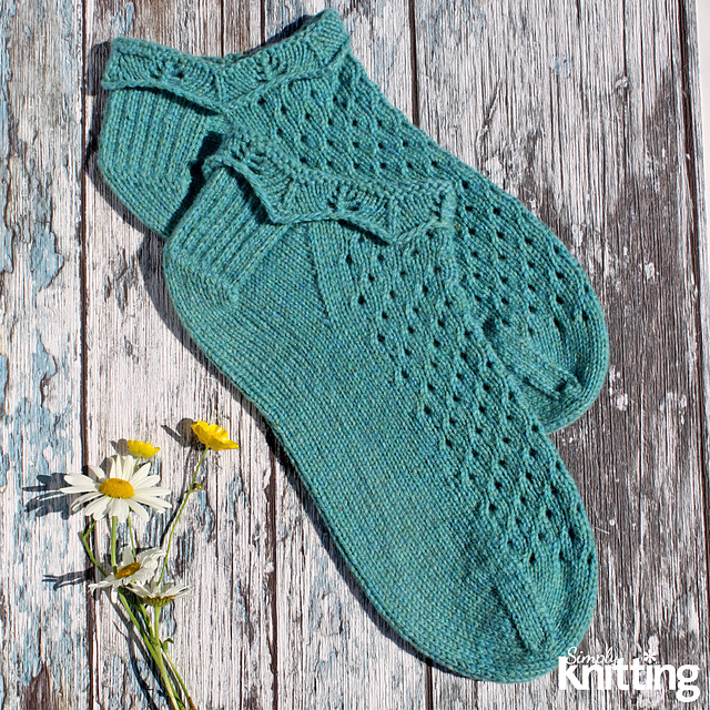 Ravelry: Eyelet Ankle Socks pattern by Jane Burns