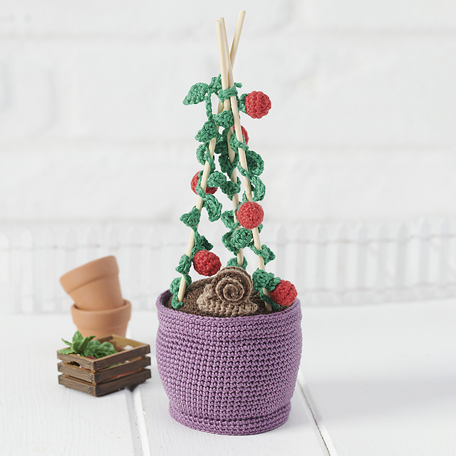 Ravelry: Tomato Plant pattern by Victoria Kairis