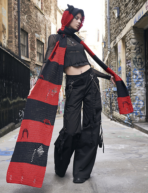 Ravelry: Street Style Hooded Scarf pattern by Natalie Beard