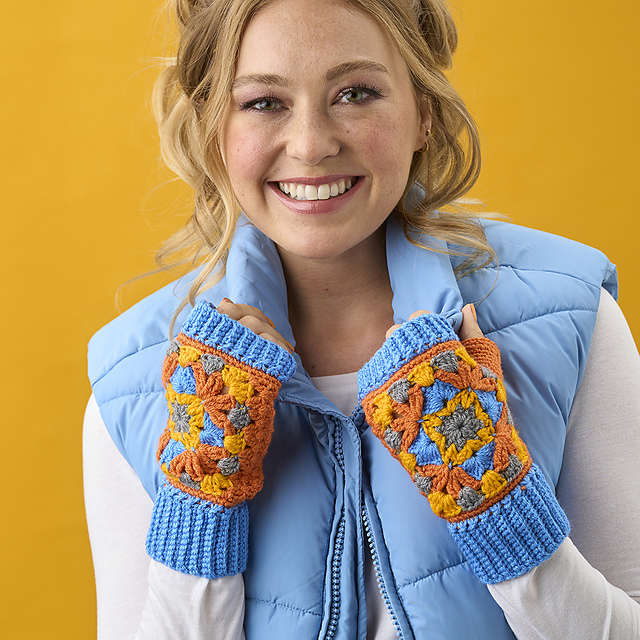 Ravelry: Granny Square Mitts pattern by Dorien van den Bosch