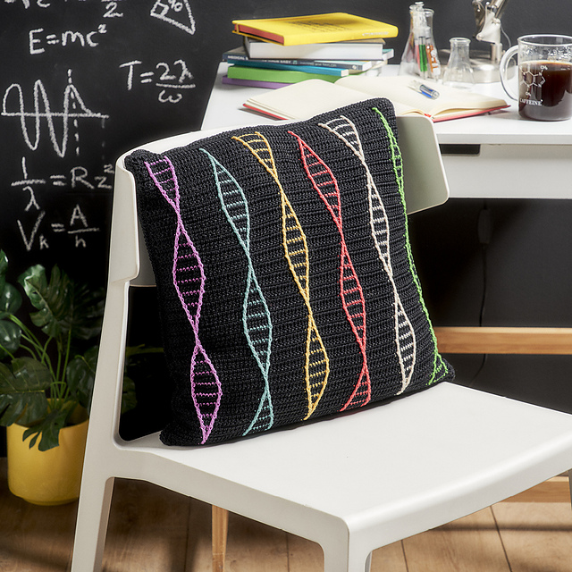 Ravelry: DNA Cushion pattern by Alice Tarry