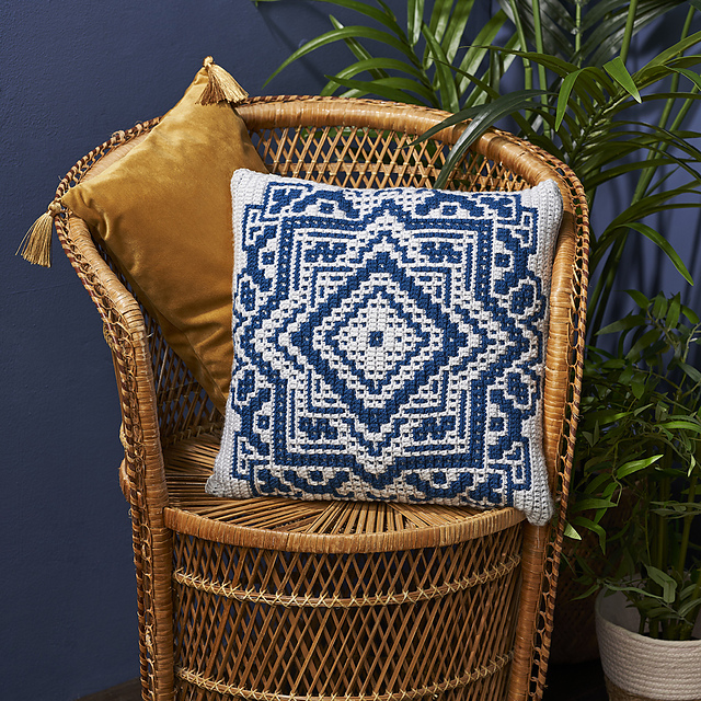 Ravelry: Overlay Mosaic Cushion pattern by Fiona Kirk