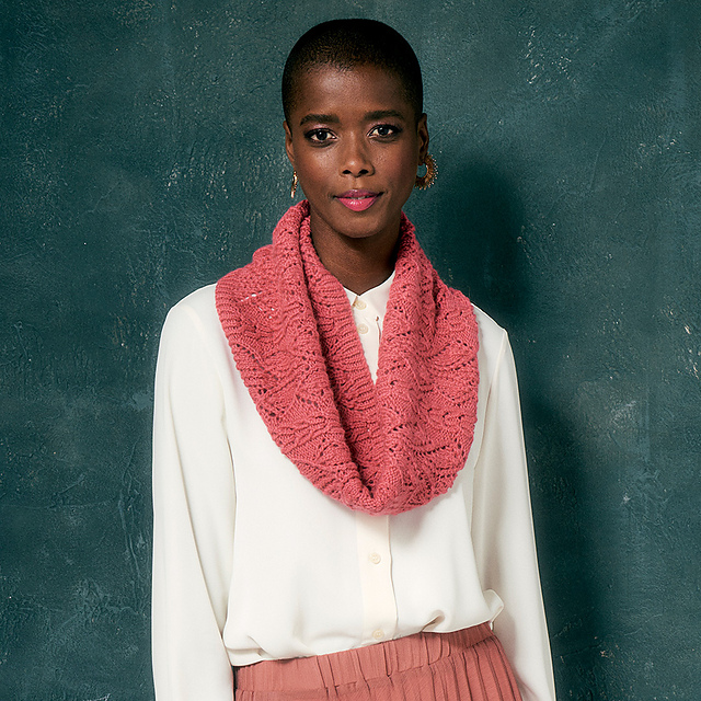 Ravelry: Strawberry Hill pattern by Sandra Nesbitt