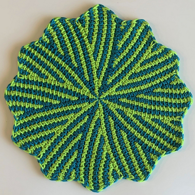 Ravelry: Tunisian Starburst Dishcloth pattern by Debra Silva