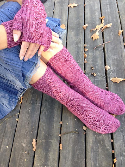 Ravelry: Vadelmavene pattern by Pirjo Iivonen
