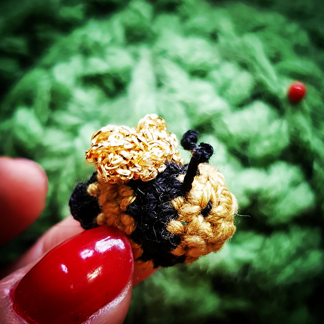 Ravelry: Beatrix Bee pattern by Hare & Acorn