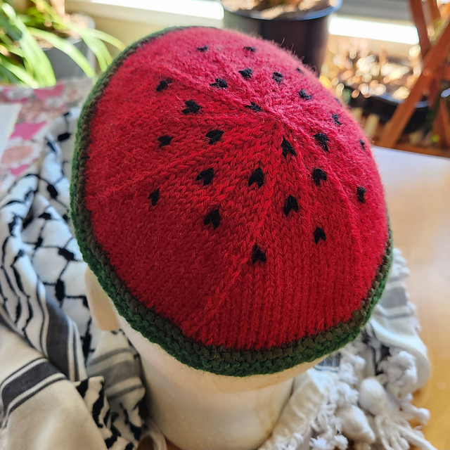 Ravelry: Watermelon Kippahs pattern by Sith Stitch