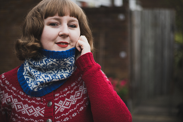Ravelry: Selbu Cowl pattern by Skeindeer Knits